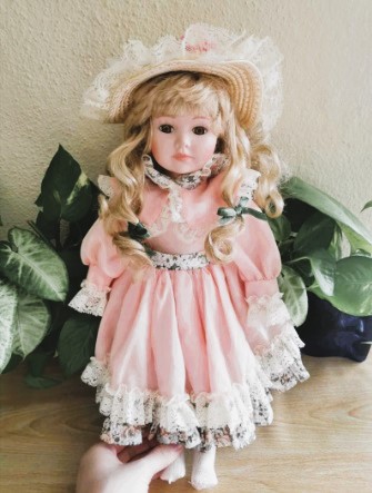 POV: You're a doll! 💗🤍💕🎀 - URSTYLE