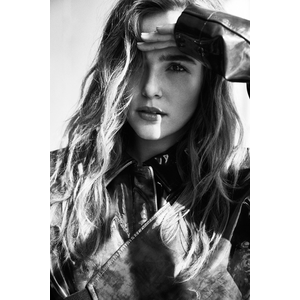 Zoey Deutch Collection - URSTYLE
