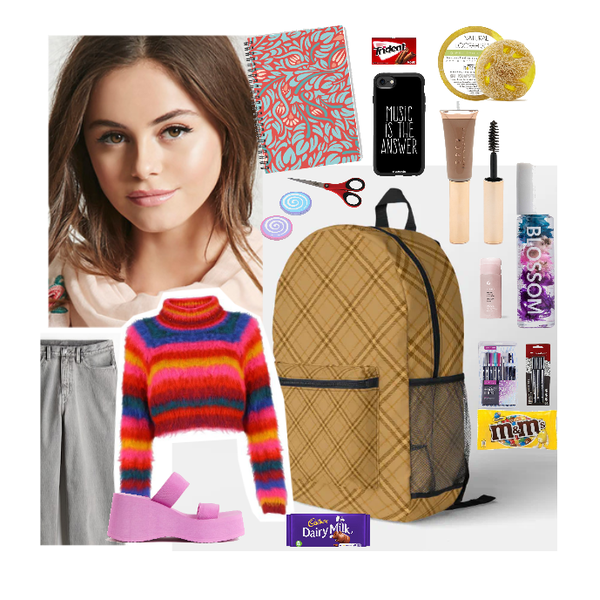 What's in your Backpack?🖤 - Fashion look - URSTYLE