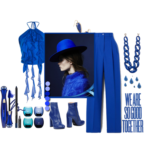Monochrome Blue - Fashion look - URSTYLE
